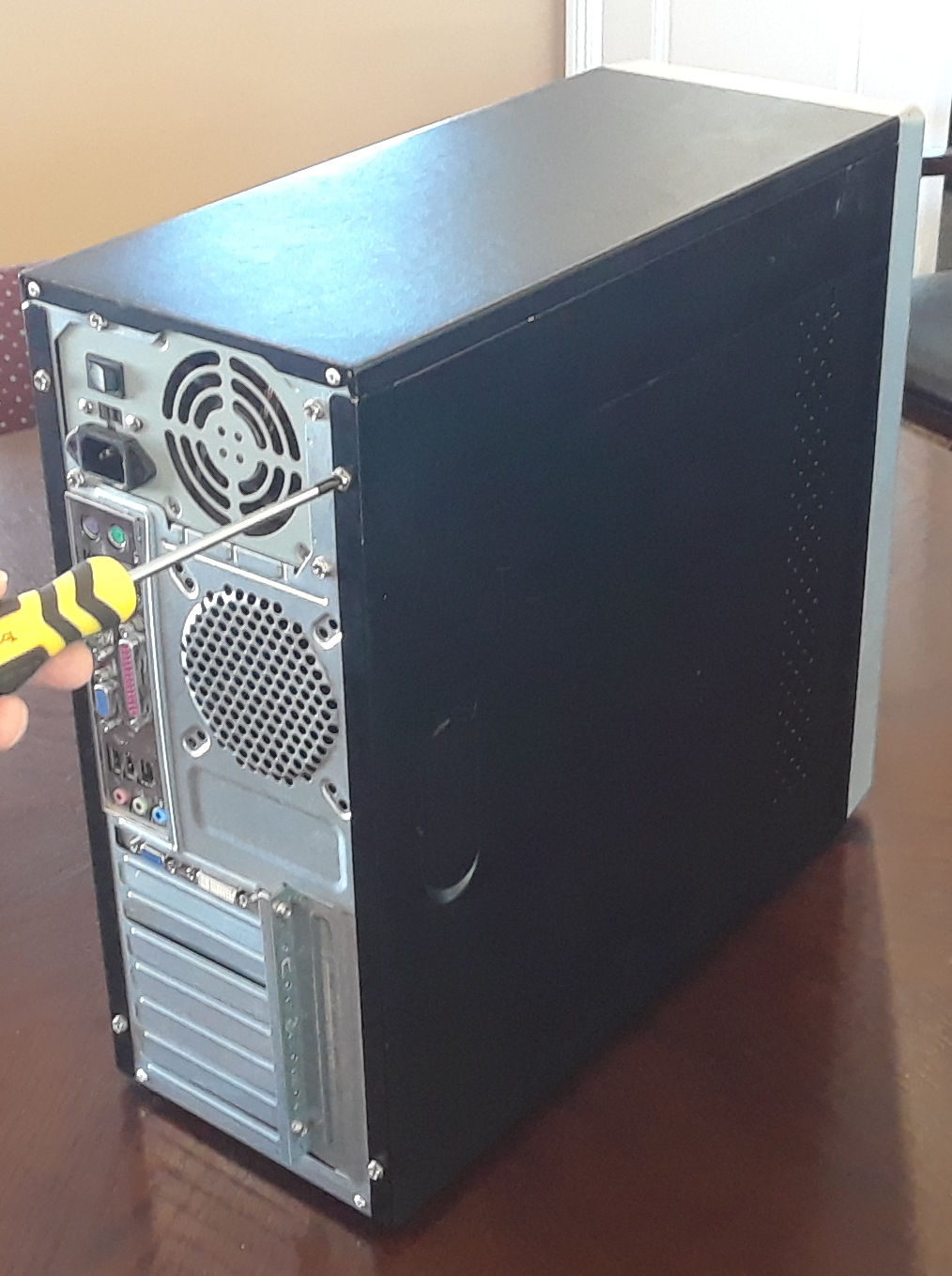 Inside a Desktop Computer | Magnolia Mobile News