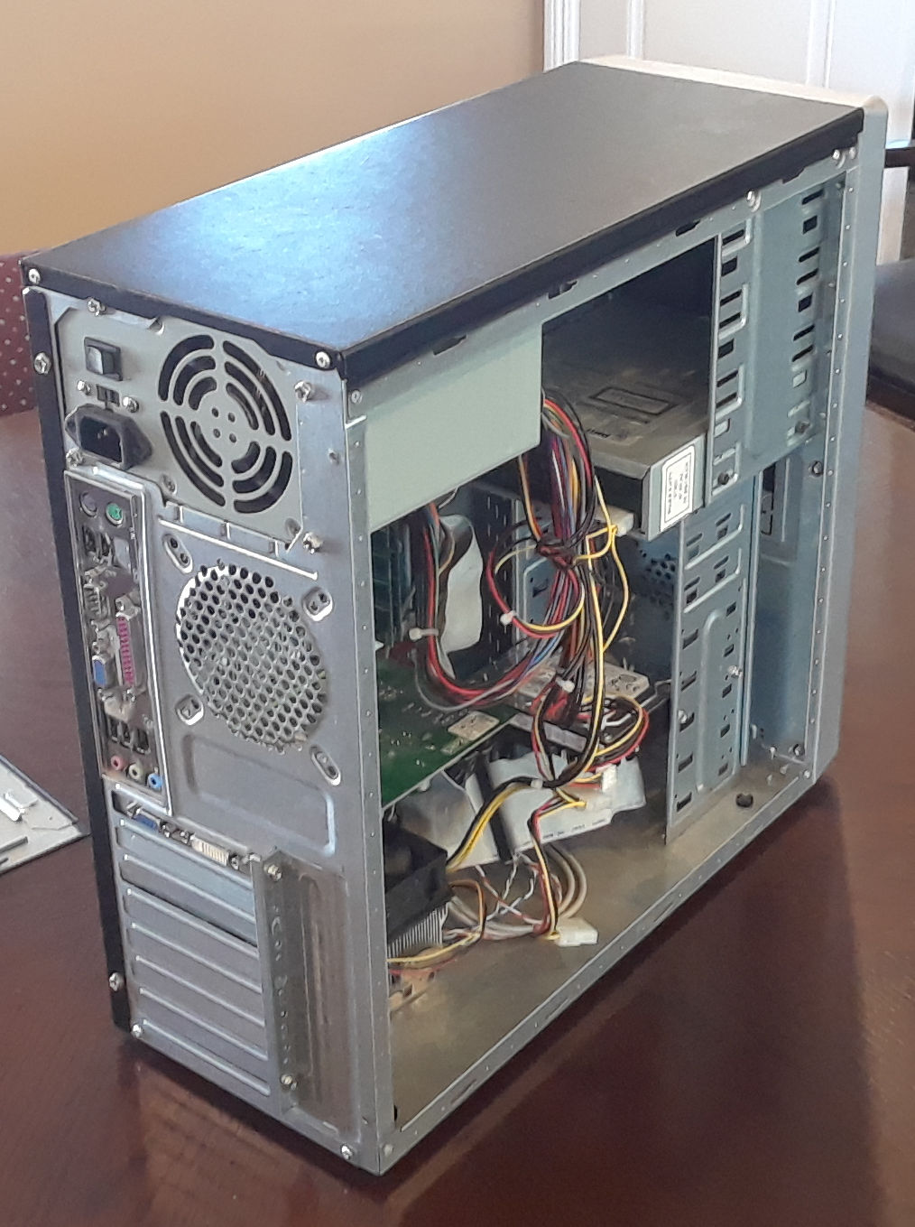 Inside a Desktop Computer | Magnolia Mobile News