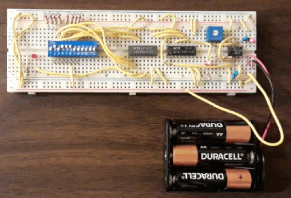 Simple 8 Bit Computer